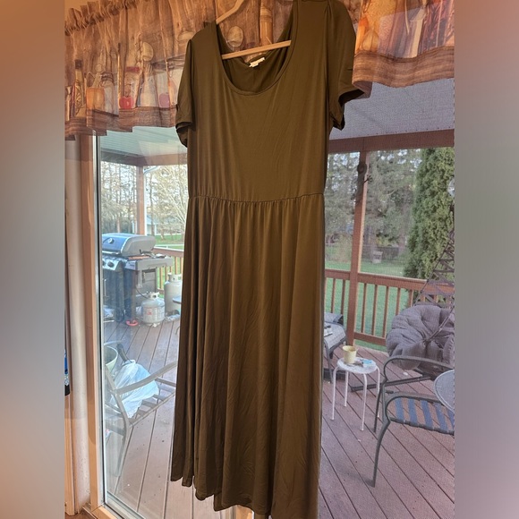 LuLaRoe | Dresses | 2xl Solid Hunter Green Silky Riley | Poshmark